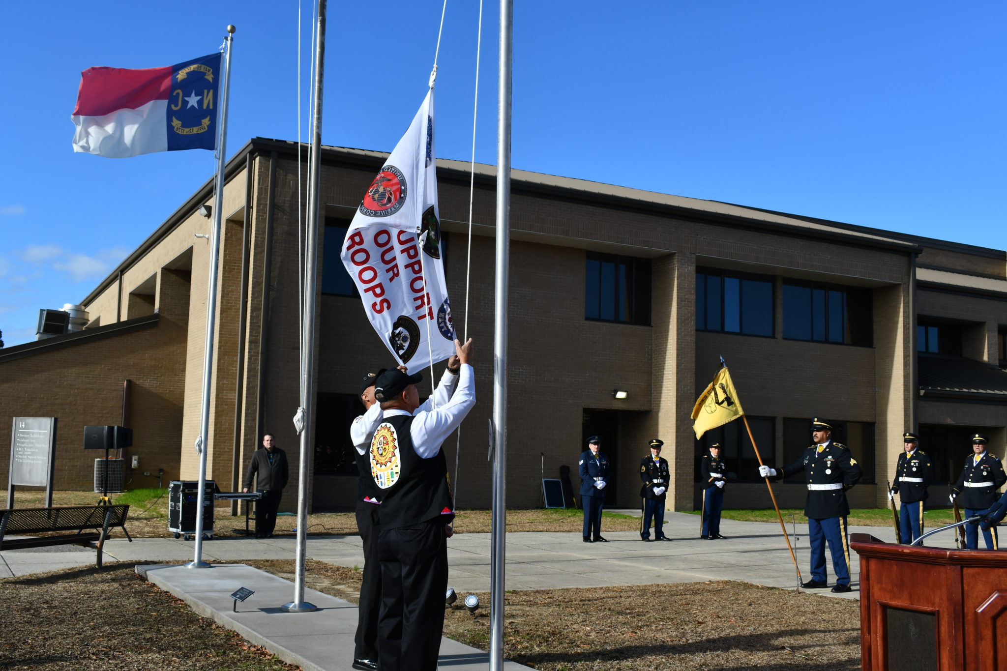 RCC’s Veterans Wall of Honor unveiled in patriotic style | Robeson ...