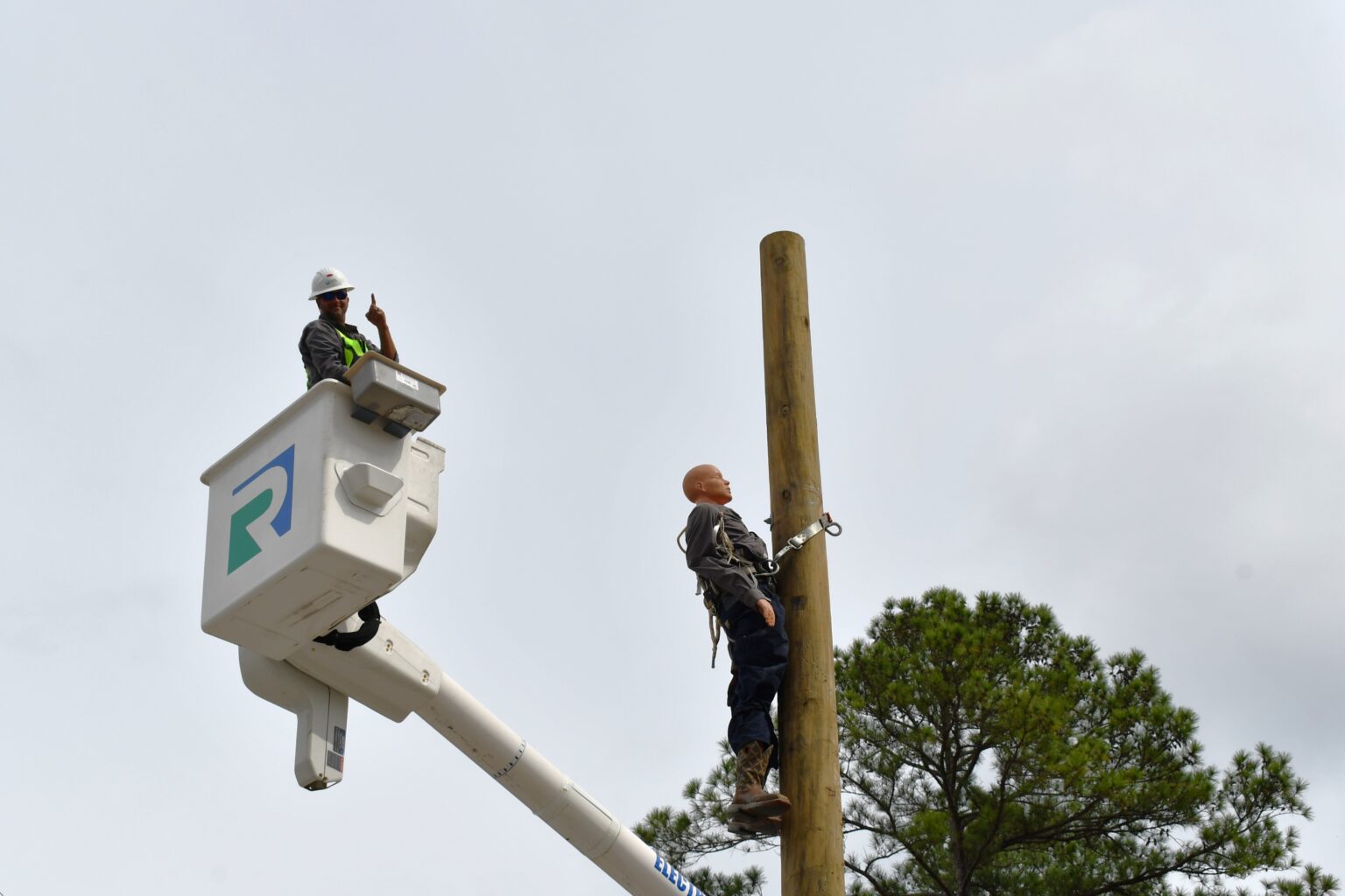 Electrical Lineman | Robeson Community College : Robeson Community College