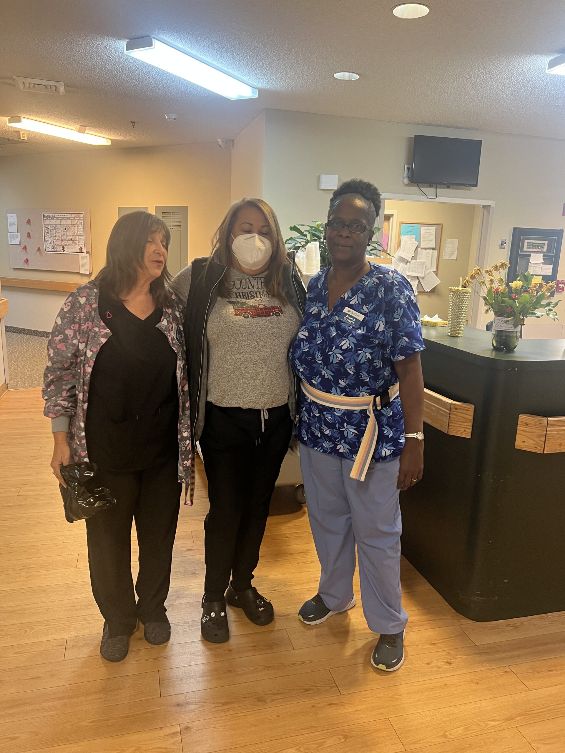 RCC’s Cosmetology Department spreads holiday cheer at Glena Flora ...